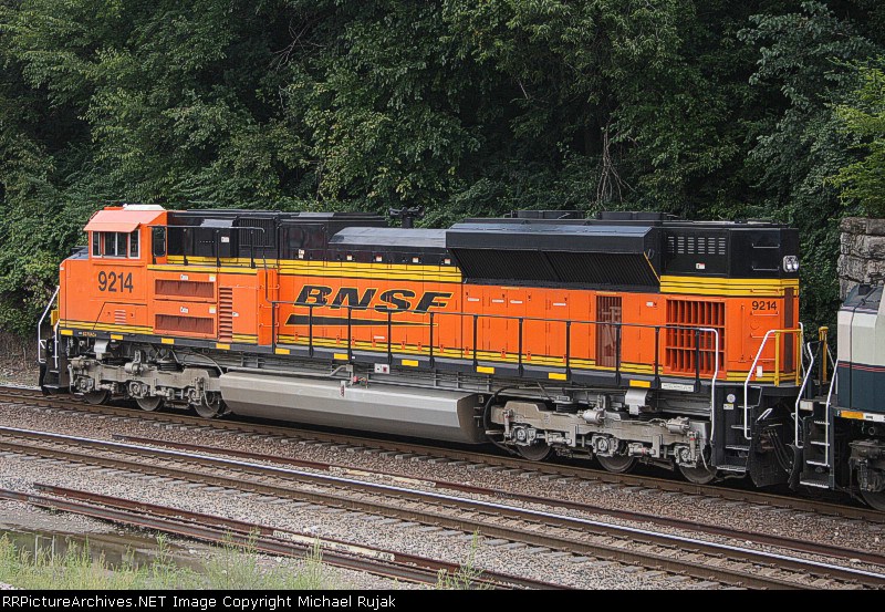 BNSF 9214